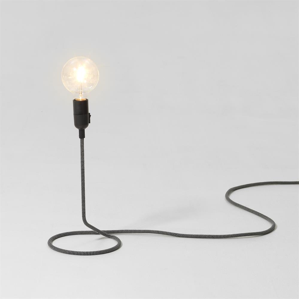 Köp Cord Lamp mini från Design House Stockholm | Svenssons.se Köp Cord Lamp mini från Design House Stockholm | Svenssons.se