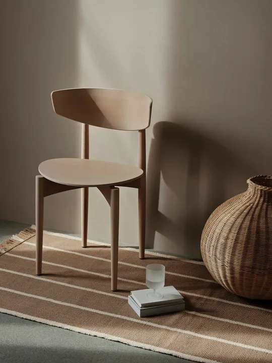 Köp Herman stol från Ferm Living | Svenssons.se