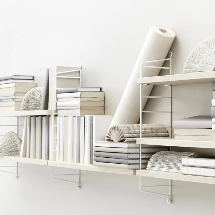 Köp Stringhylla Pocket ask-vit från String | Svenssons.se