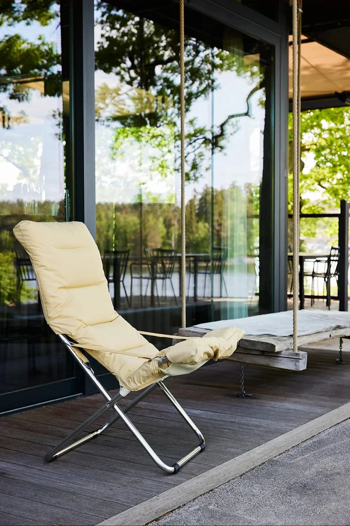 Utomhusinredning & trädgårdstillbehör för en fin uteplats